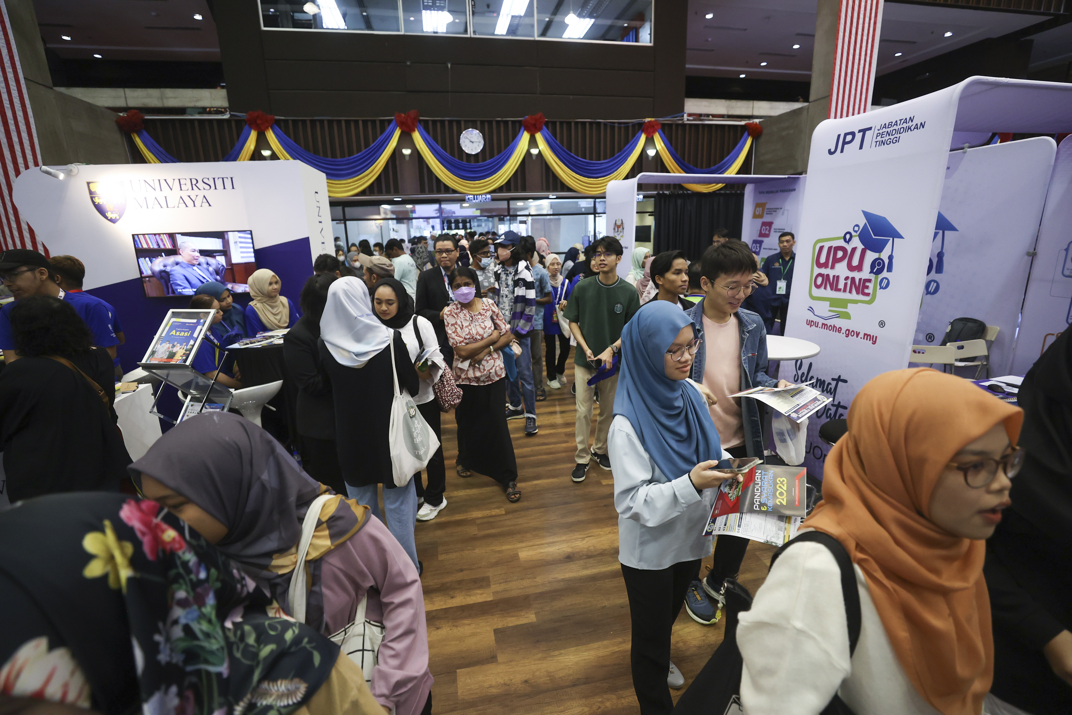 Welcome to Universiti Malaya